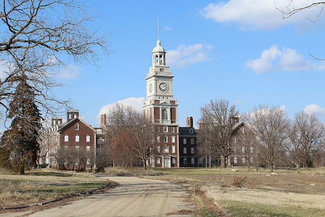 tauy creek: Security Benefit Association Cemetery
