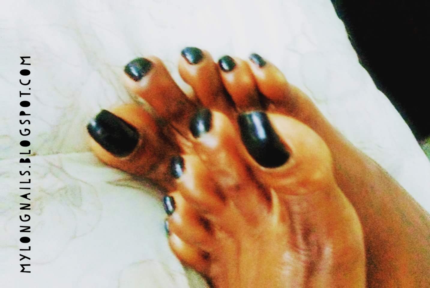 Long Nails: Tammy's super sexy long toe nails - 1