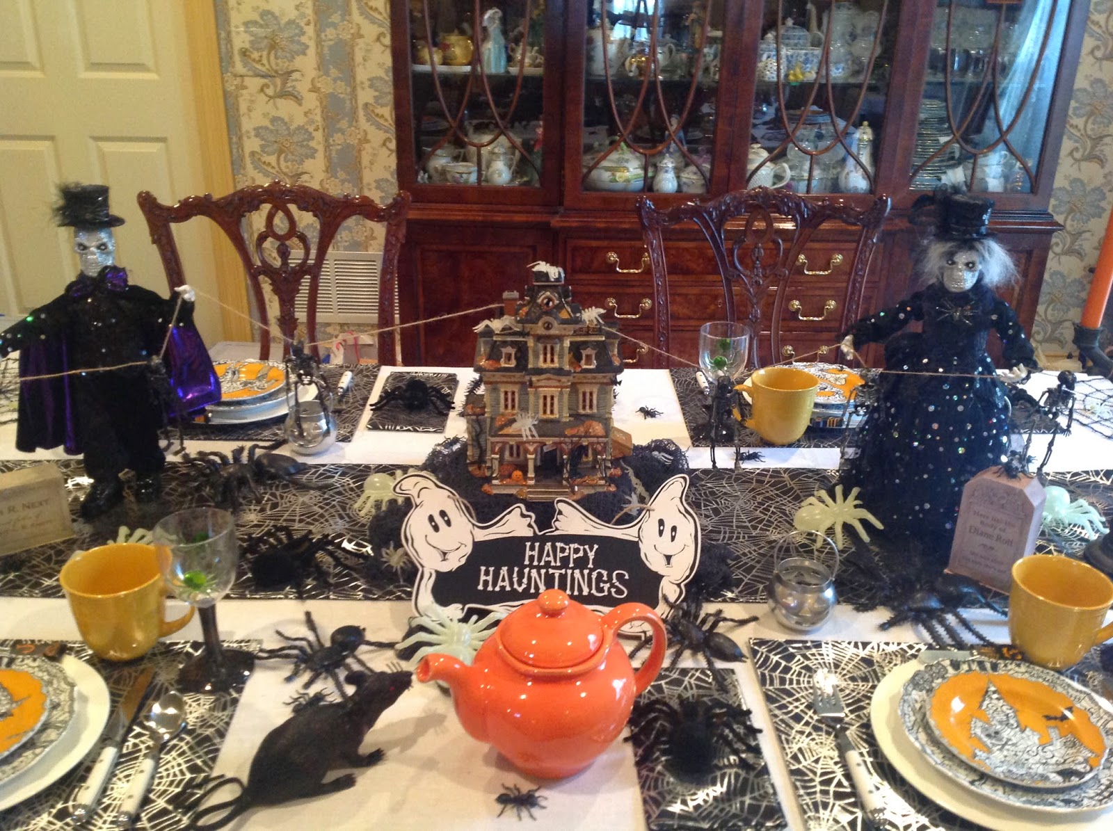 TEA IN TEXAS: Trick or Treat Tea