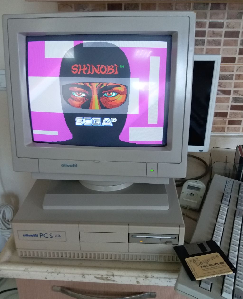 Retro bilgisayarlar - Antika Atariler ve Konsollar- Nostalji Computer ...