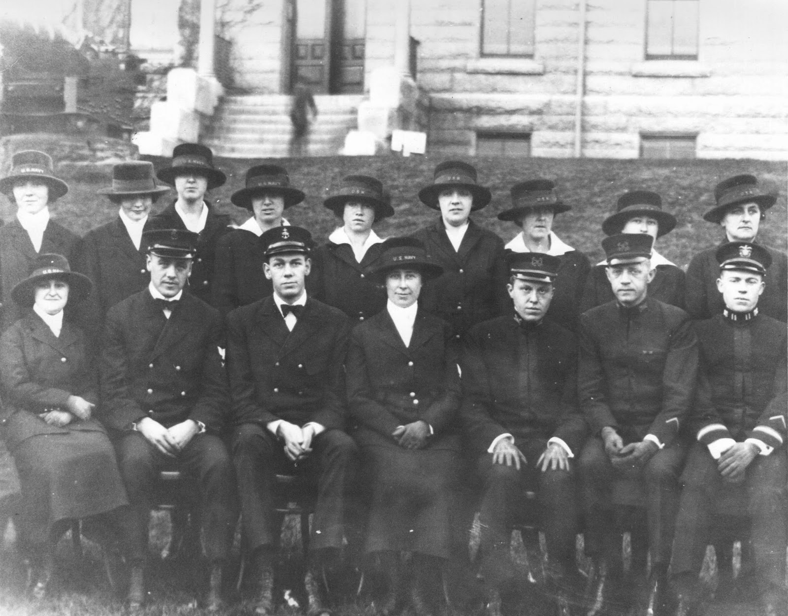 On This Day in History: Yeomanettes Enlist in the Navy