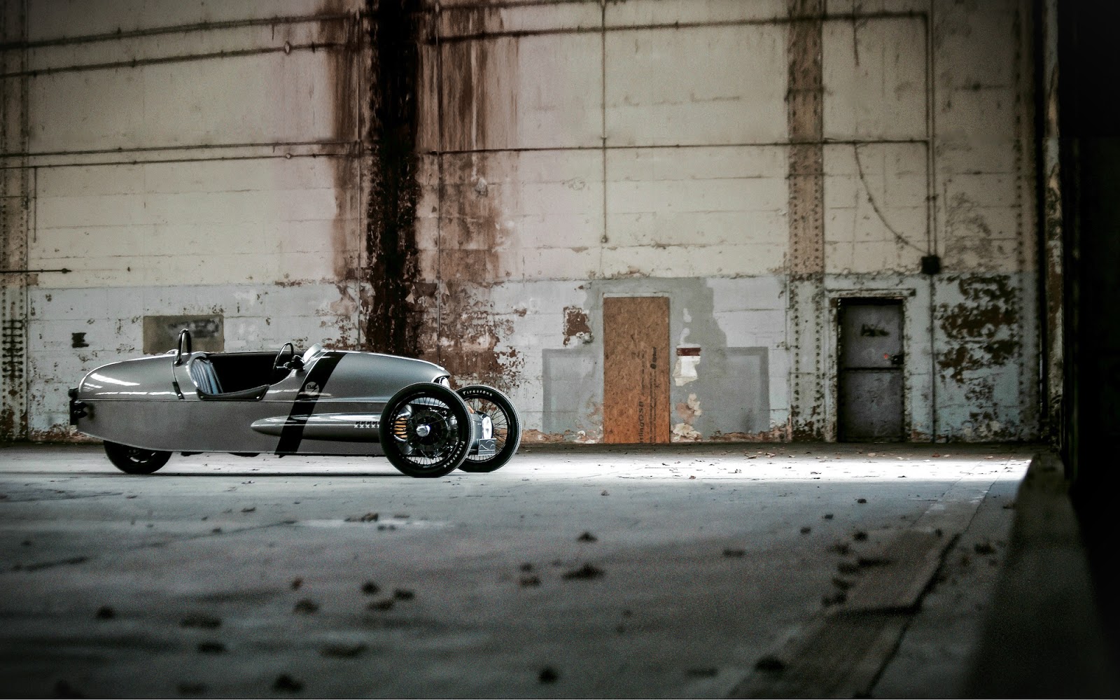 Morgan EV3 - Inazuma café racer