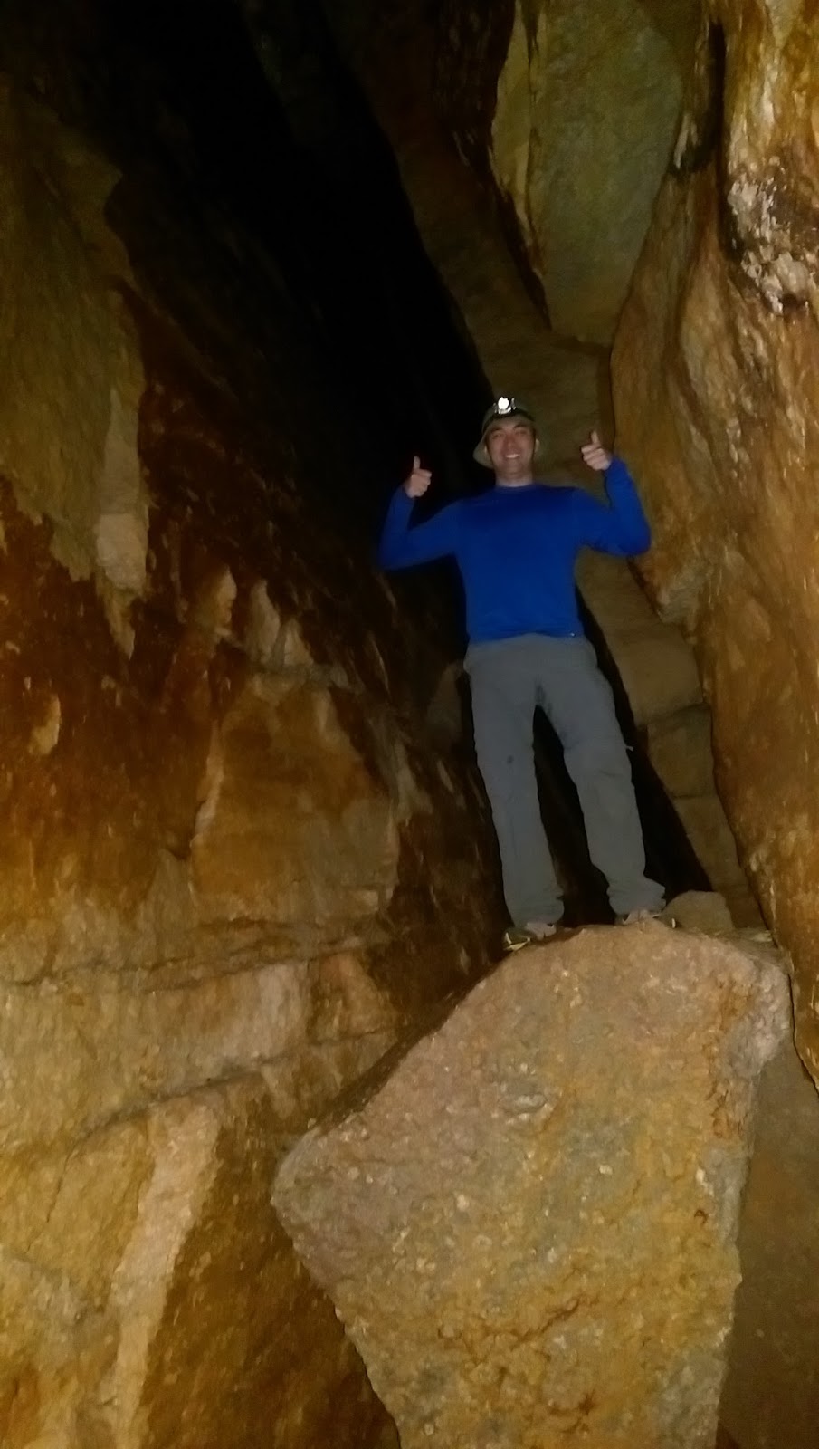 AR Explorer: Hiking to the Shingle Gully Ice Caves - Minnewaska State ...