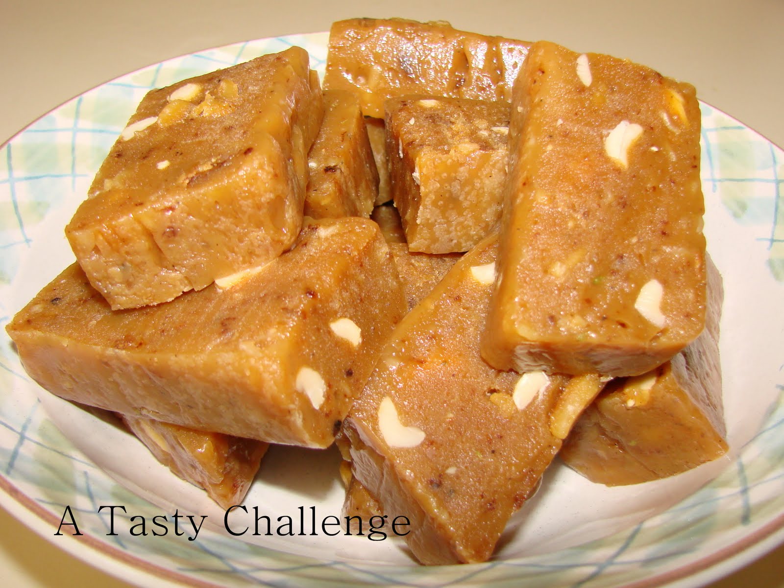 A Tasty Challenge.....: Milk Halwa