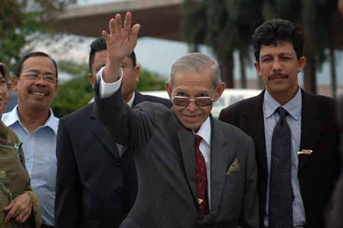 Foto Kenangan Tgk Hasan Tiro ~ Semua Indonesia