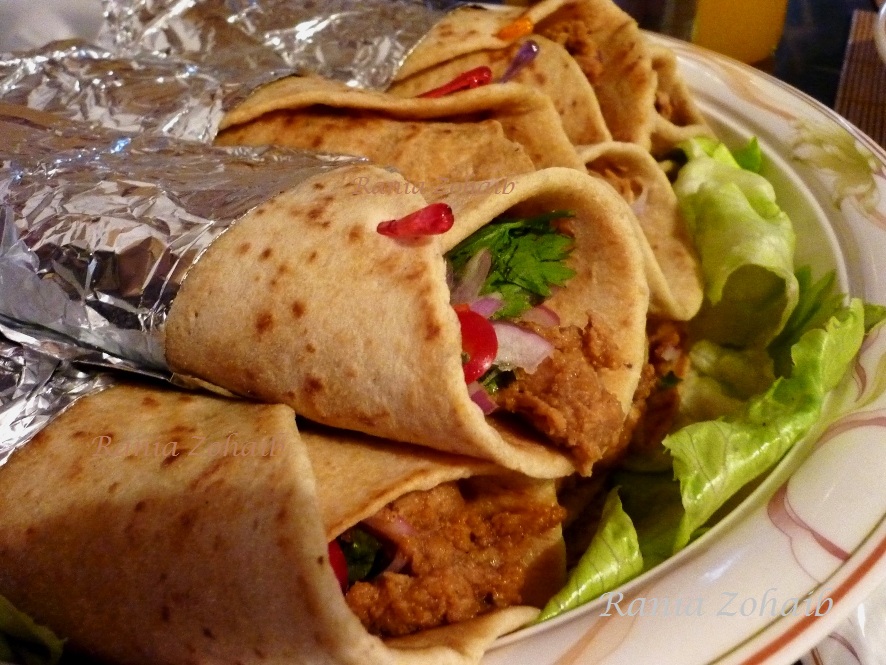 Rania @ Work with sugar'n spice: Bihaari Chicken Boti Rolls