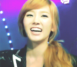 Taeyeon - Smiley GIFs | Beautiful Korean Artists