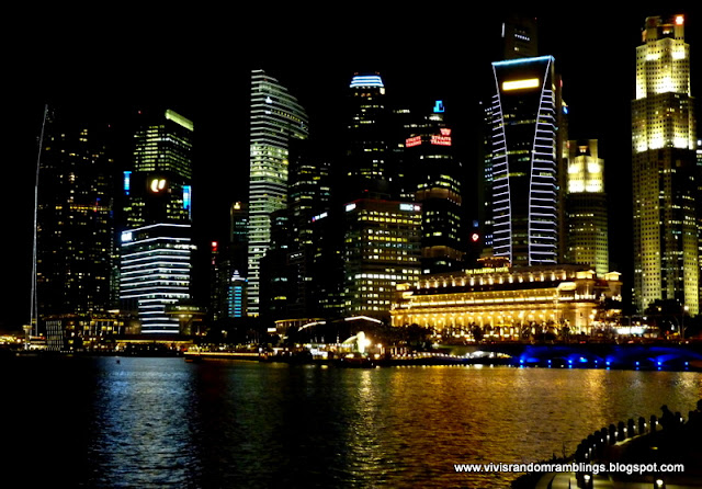 Vivi's Random Ramblings: Vivi's Bridge Camera Challenge: Night Photography