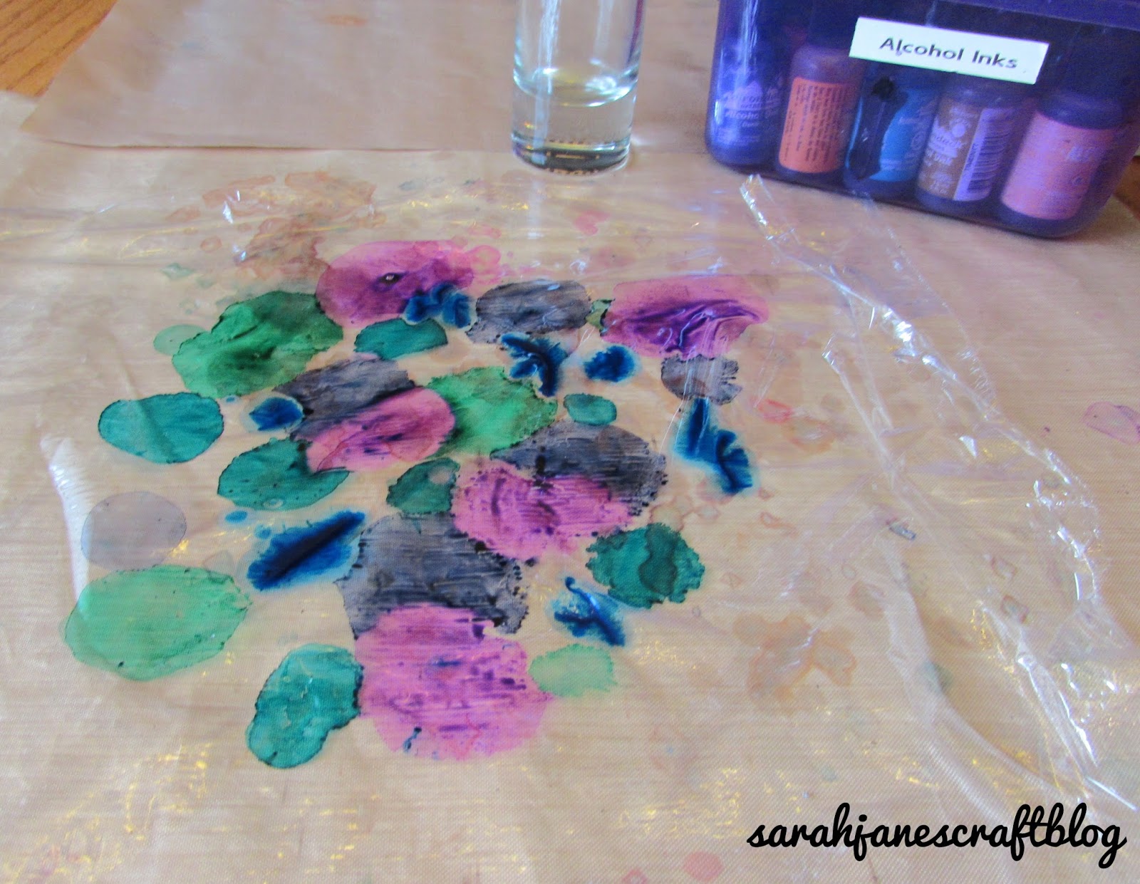 Alcohol Ink and Plastic Wrap Flower Vase