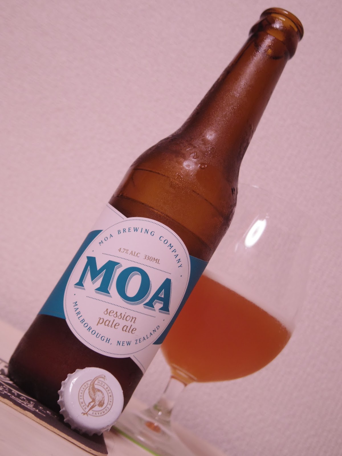 Moa Brewing Company「Session Pale Ale」（モア醸造所「セッション・ペールエール」）〔瓶〕 - 【ビール定点 ...