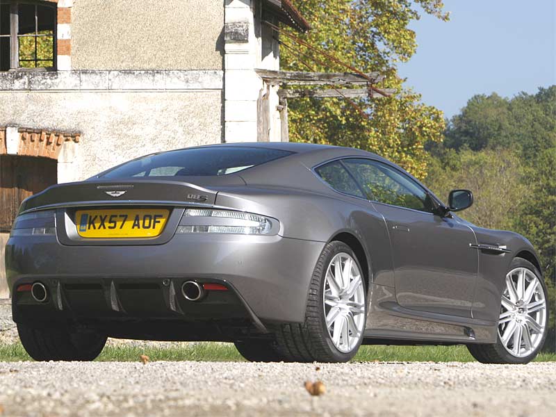 Aston Martin dbs 2011 Picture Gallery