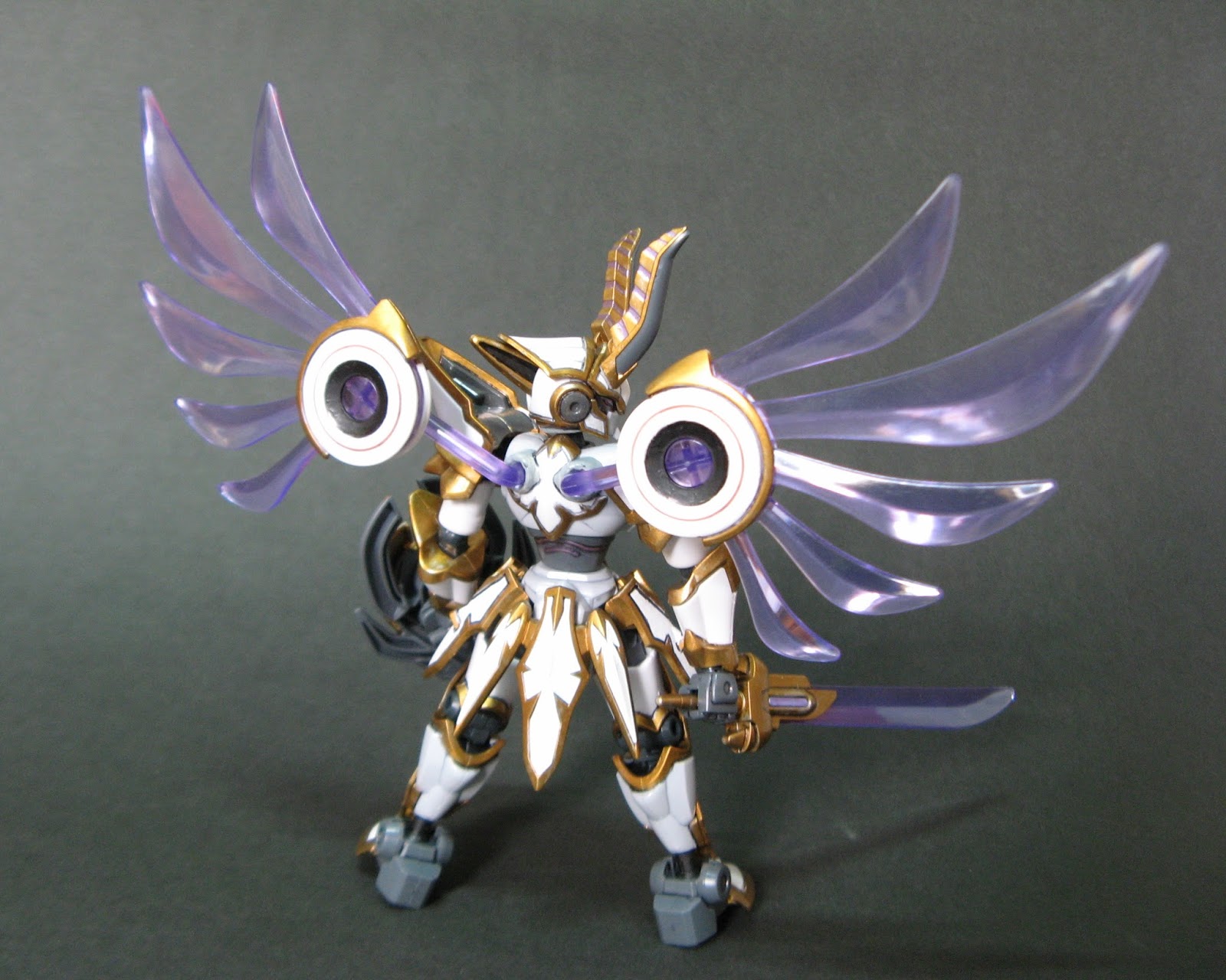 "Dan-Ball Senki "紙箱戰機 LBX 1 : 1 LUCIFER路西法