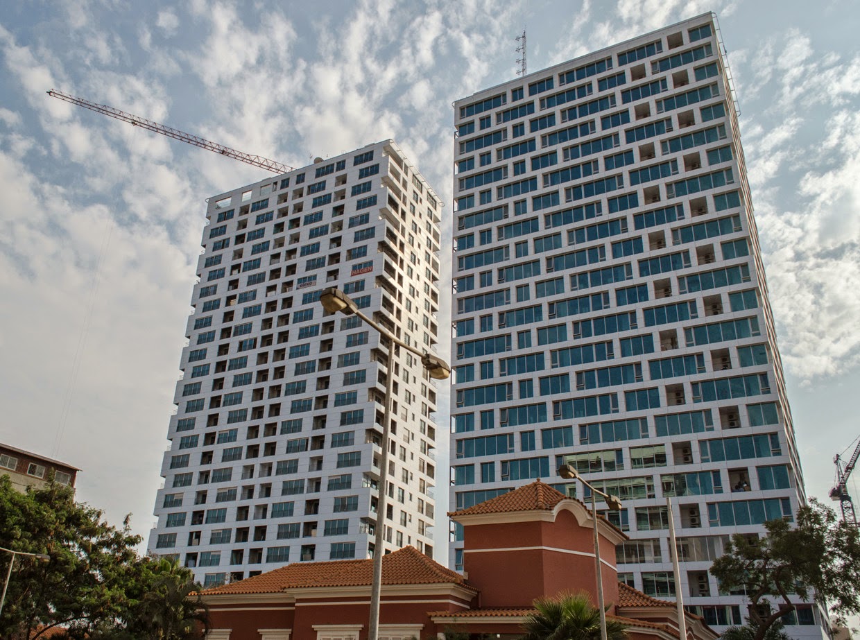 Alguns prédios de Luanda