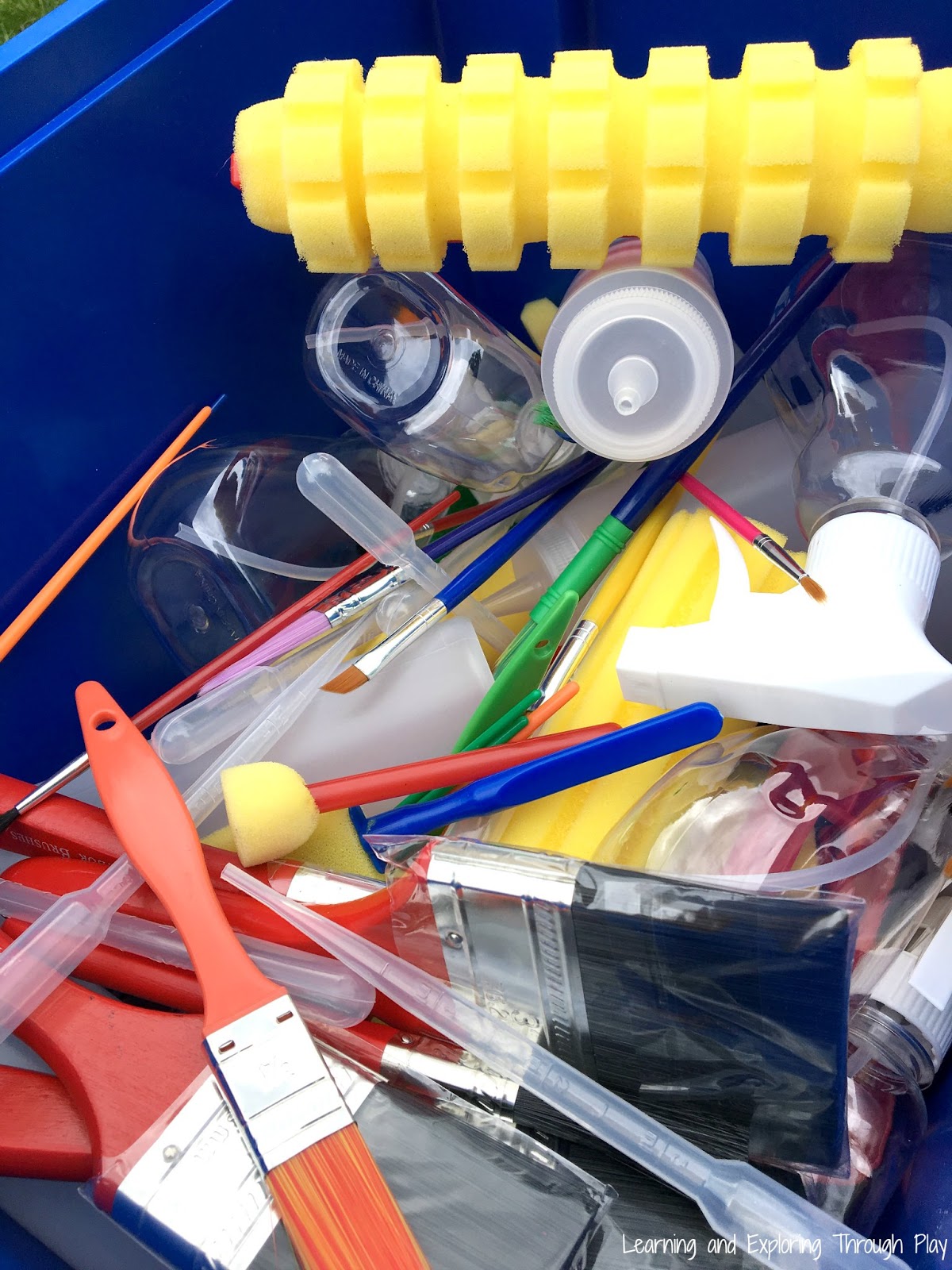 Learning and Exploring Through Play: Outdoor Mark Making Kit