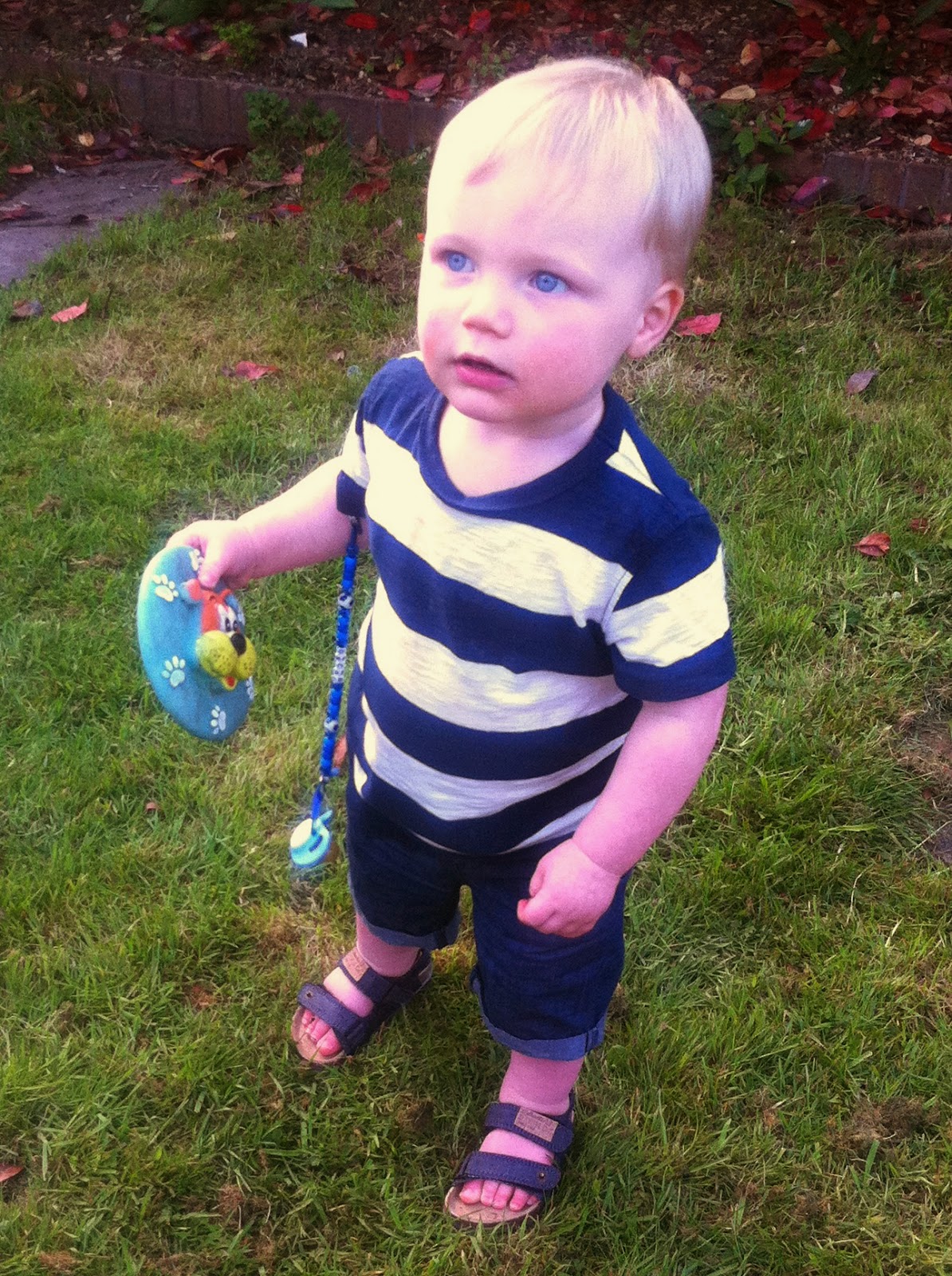 Mummy Monday - Oscars OOTD Stripes & Sandals.