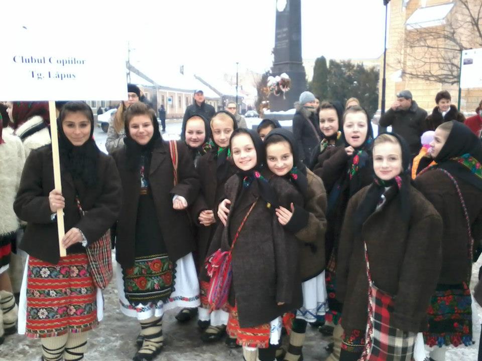 Biblioteca Targu Lapus - Maramures: Port popular din Țara Lăpușului