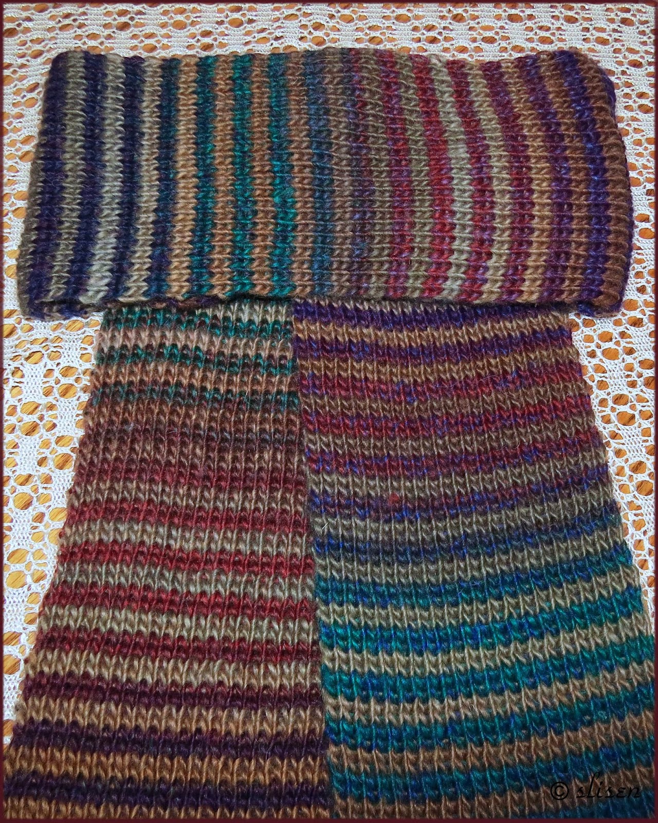 Slisen's Happy Place: Striped Ribbed Scarf