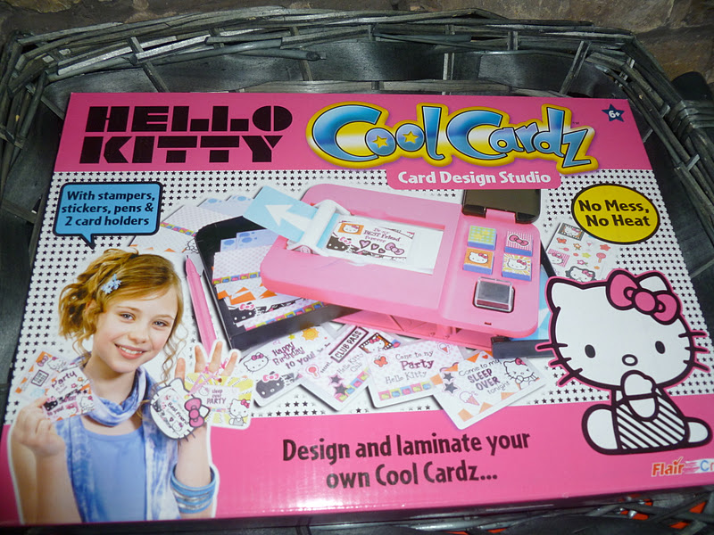 Madhouse Family Reviews: Hello Kitty Cool Cardz Card Design Studio review