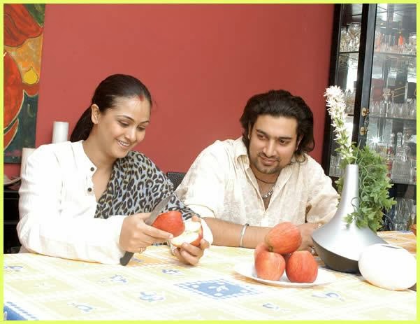 Actress Simran Bagga Family Photos