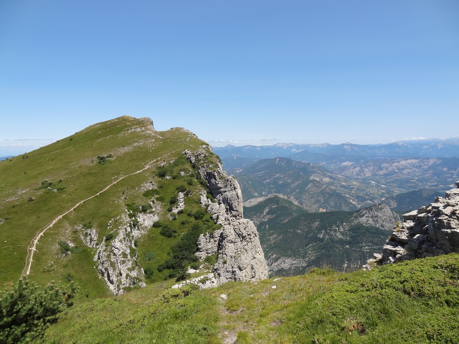 DROMESCAPE - Randonnées en Drôme et Escapades photographiques: Les ...