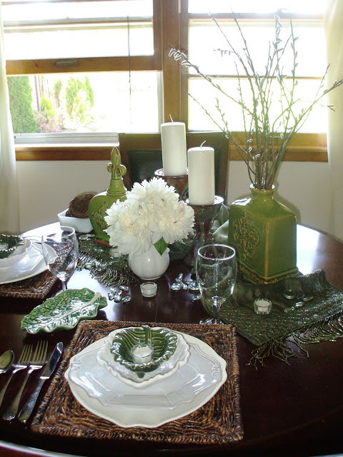 Summer Whites & Green Tablescape | Rustic & Refined