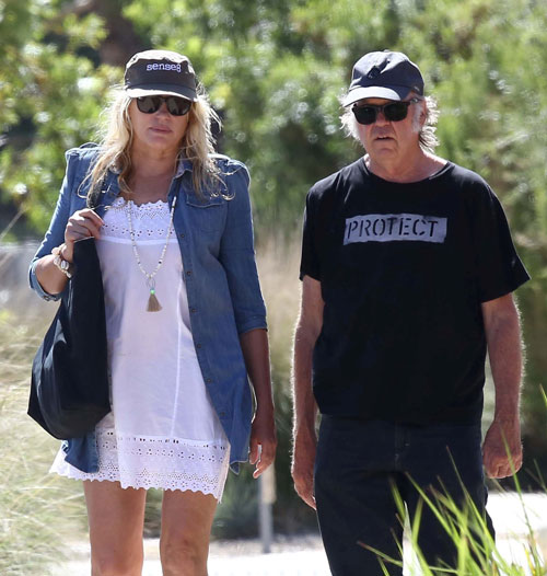 Neil Young si è sposato con Daryl Hannah