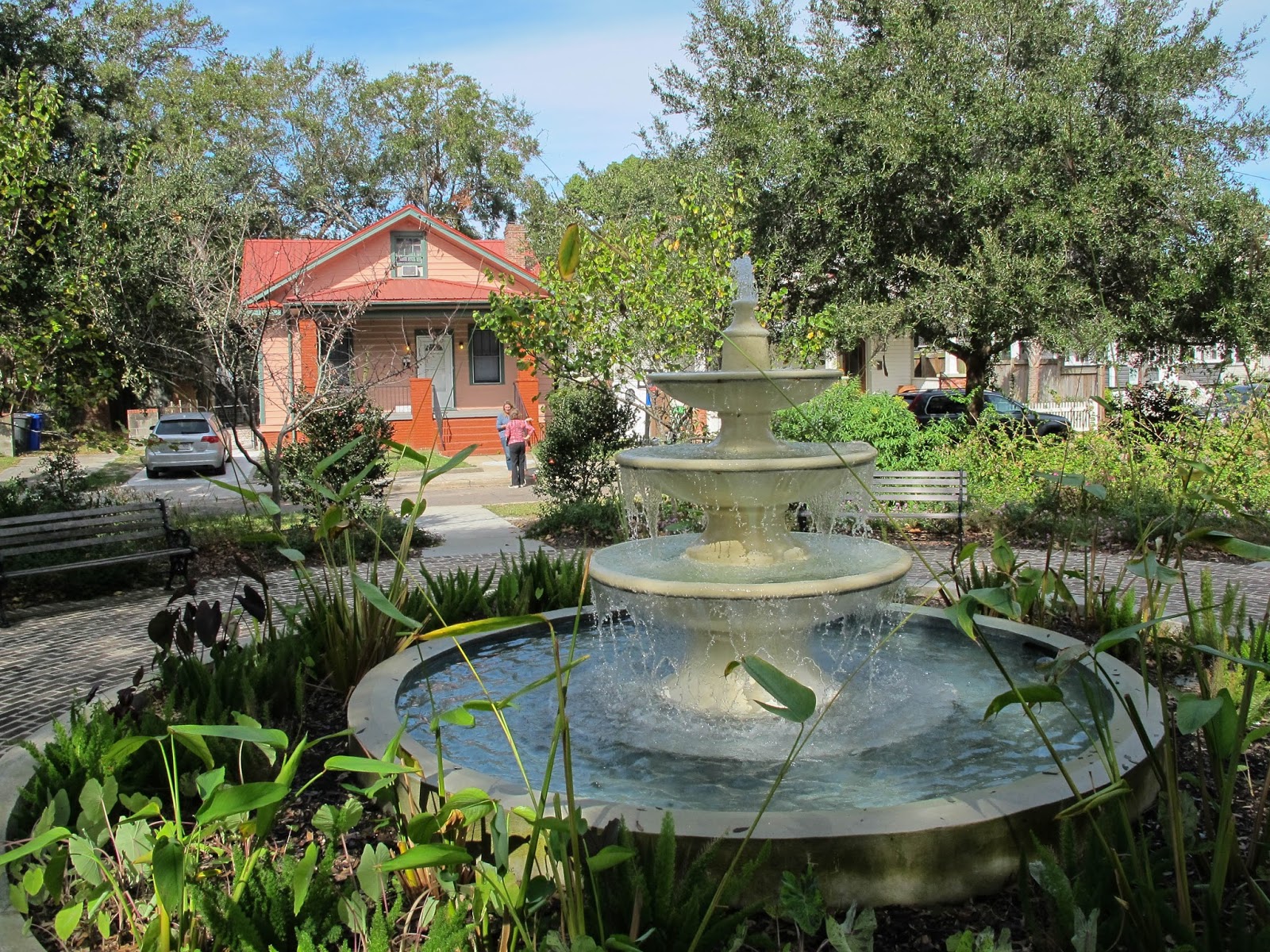 Charleston Daily Photo: Charleston Fountains - Allan Park