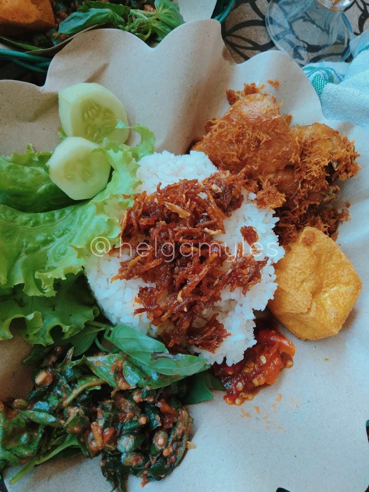 AYAM SPG TERNIKMAT DI TERAS JAJANAN BUAH BATU | HELGAMYLES - Hi ...