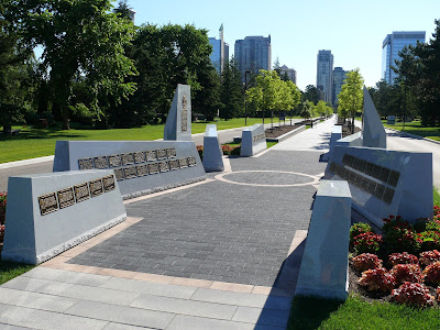 Ontario War Memorials: Toronto- Victoria Cross Memorial