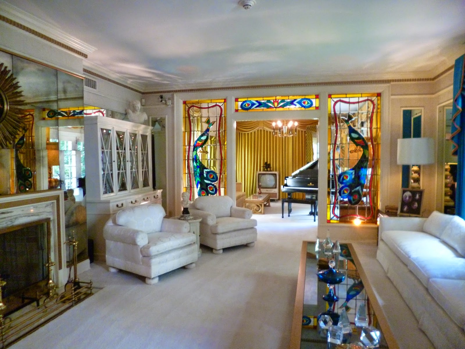 Inside The Graceland House Picture Of Graceland