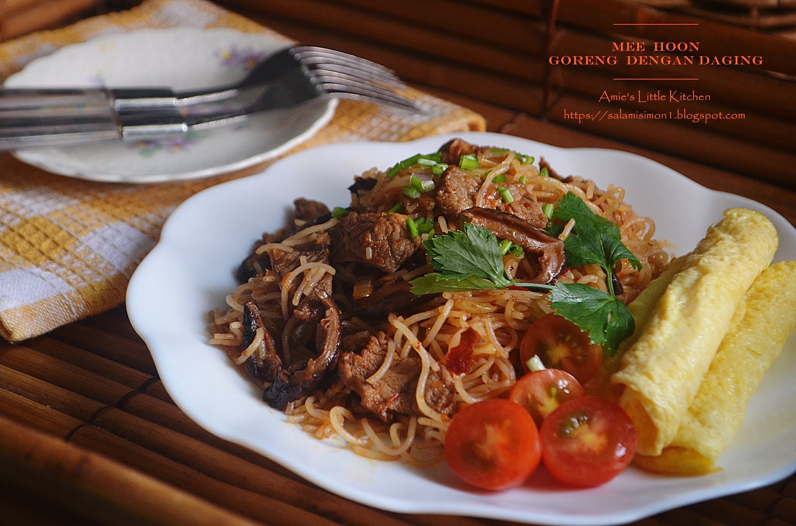 Mee Hoon Goreng dengan Daging - Amie's Little Kitchen
