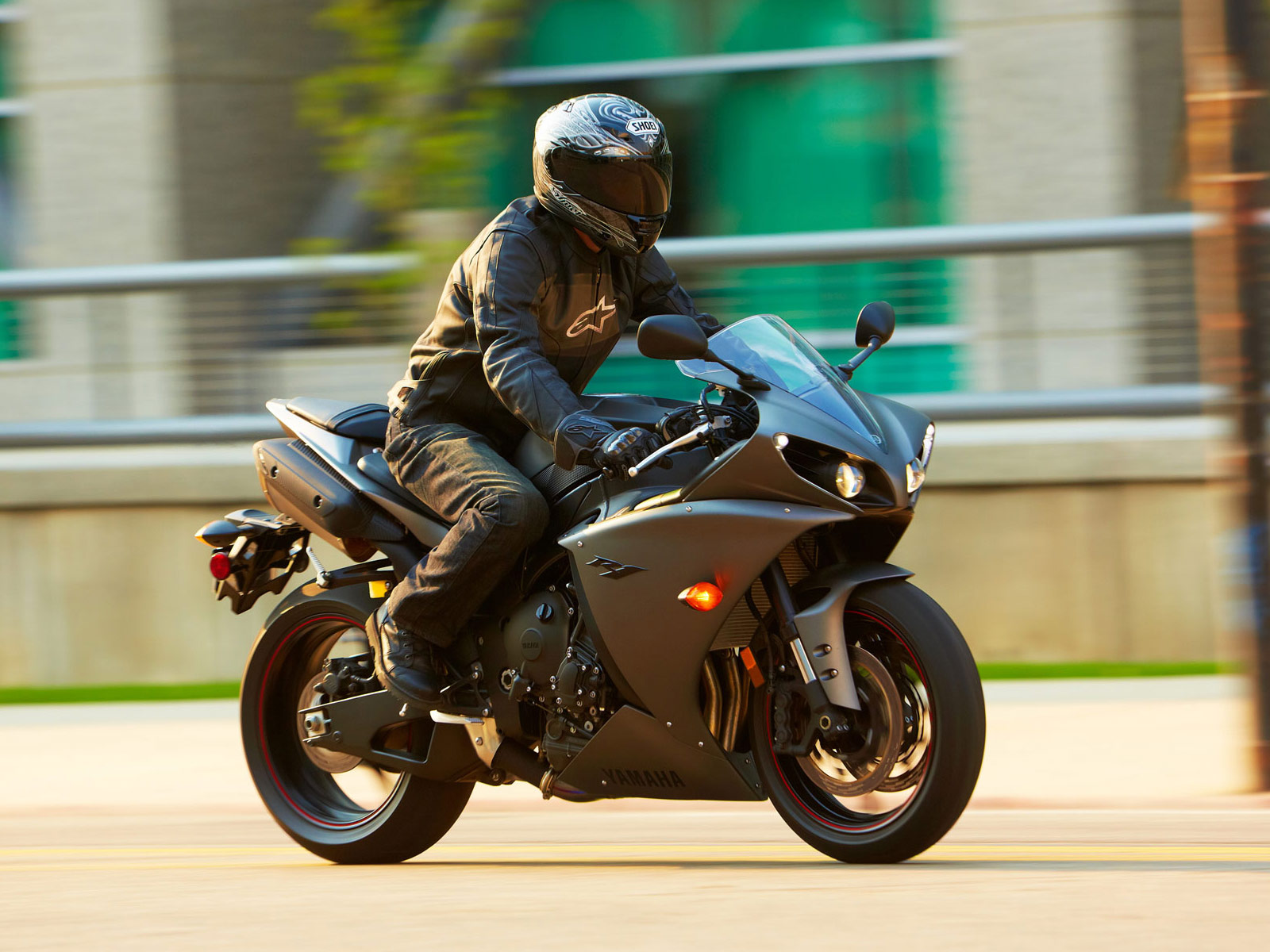 2013 Yamaha YZF-R1 Motorcycle Insurance Information, pictures, specs