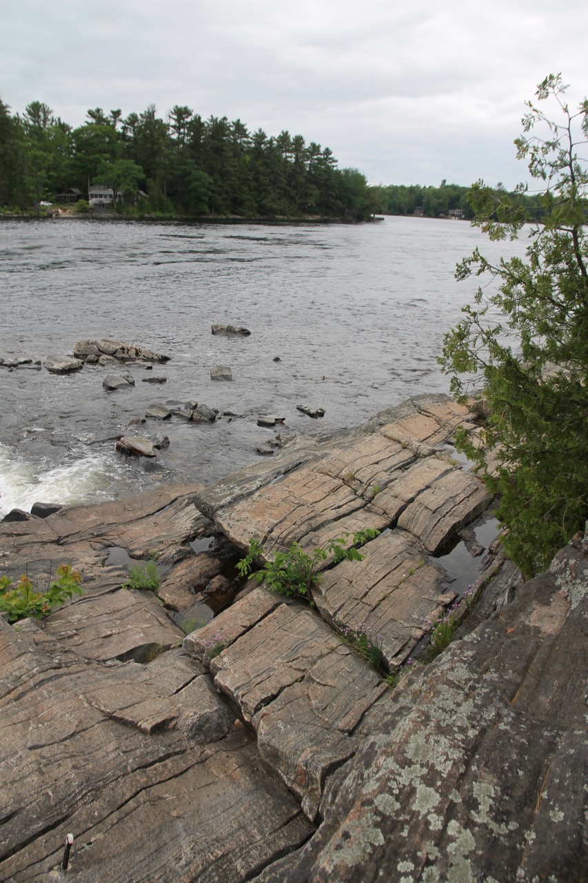 Reflections from Crumbly Acres: Trip to Muskoka – Part 5 Bala Falls dam ...