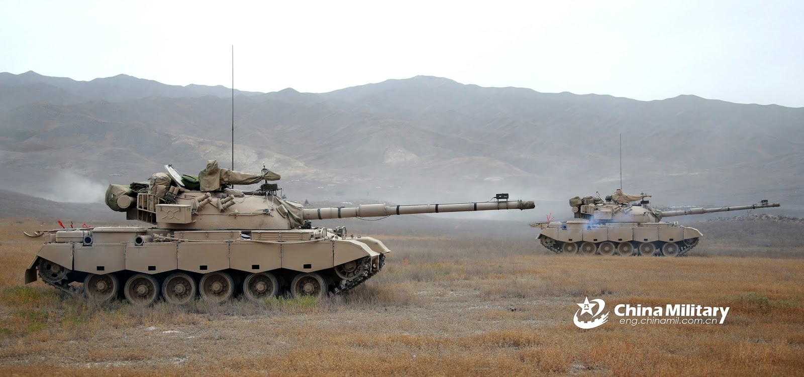 China Defense Blog: PR photos of the day: ZTZ-88A of Xinjiang MD