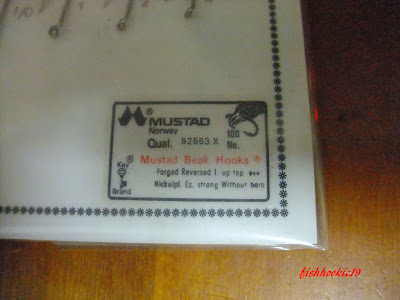 Old Mustad brand's fish hooks.: Sample size chart. Model 9255 X Mustad ...