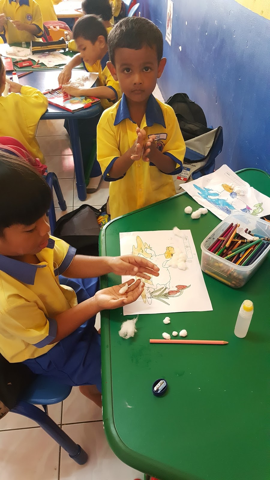 Gerbang Ilmu Tabika Perpaduan : Jom buat Kolaj Haiwan Jinak