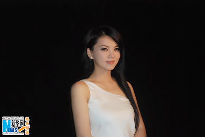 Host and Actress Li Xiang | China Entertainment News