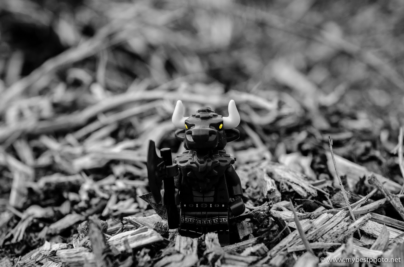 Lego Minifigures in the Wild: Lego Minifigure Series 6 Minotaur - Wallpaper