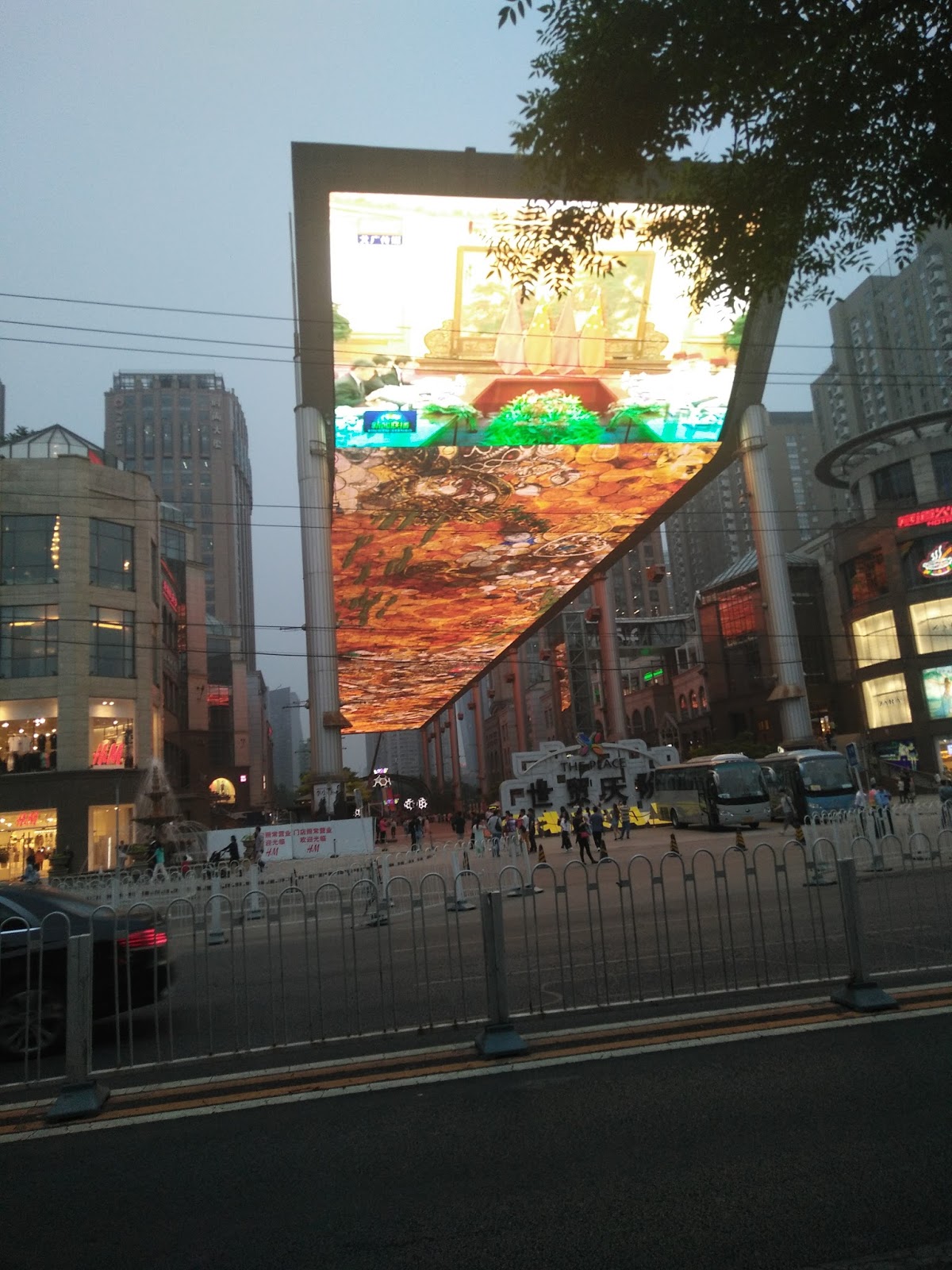 INSPIRING JOURNEY: "THE PLACE" BEIJING: Asia's Largest Outdoor LED Screen
