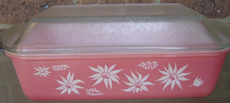 Pyrex Princess: JAJ Pyrex Pink Snowflakes and Agee Pyrex Flannel flowers