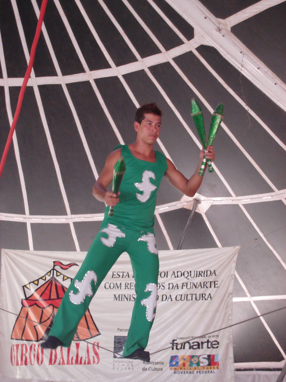 CIRCO DALLAS DO BRASIL: FOTOS