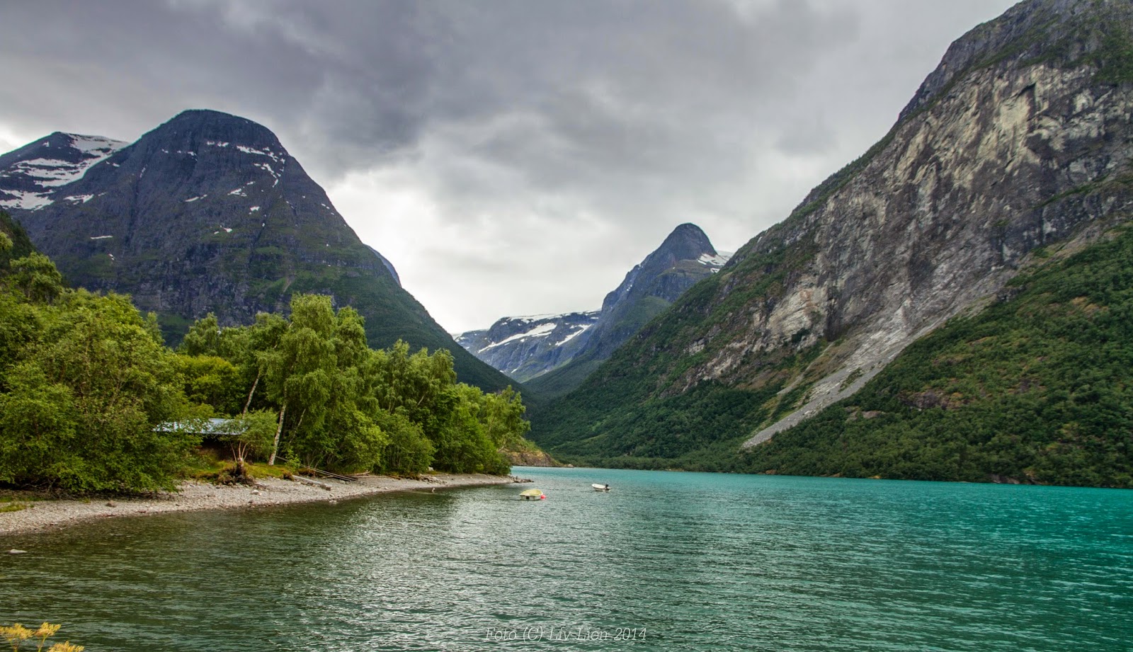 Rundt omkring: Lodalen, Stryn