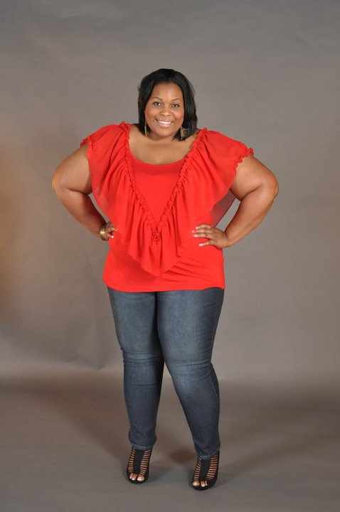 STYLISH CURVES OF THE DAY - Stylish Curves