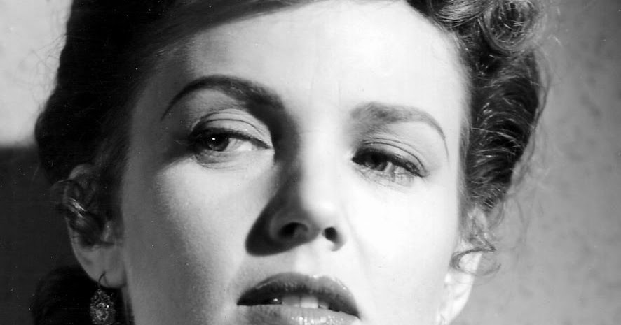 Slice of Cheesecake: Barbara Britton, pictorial