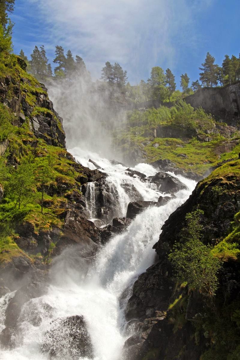 Låtefossen waterfall | Twin Waterfall in Oddadalen valley, Norway