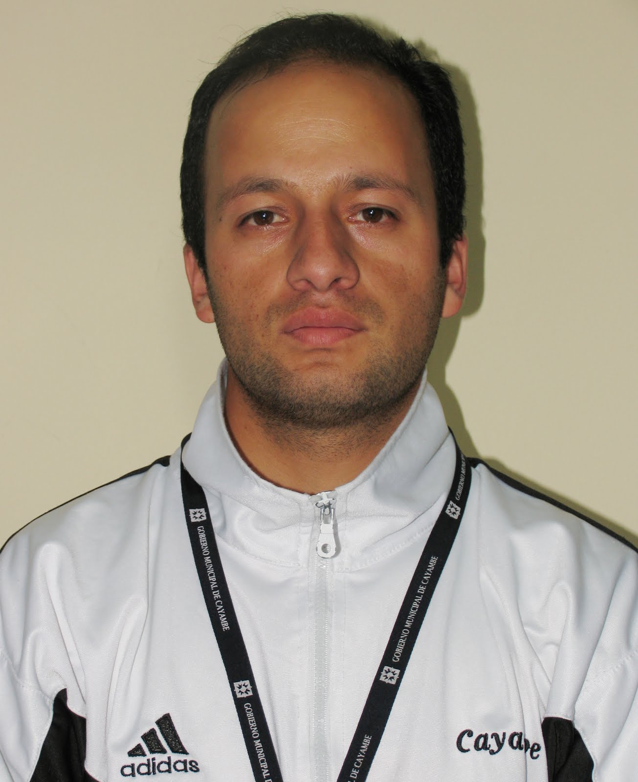 velozflowercayambe: QUIENES SOMOS