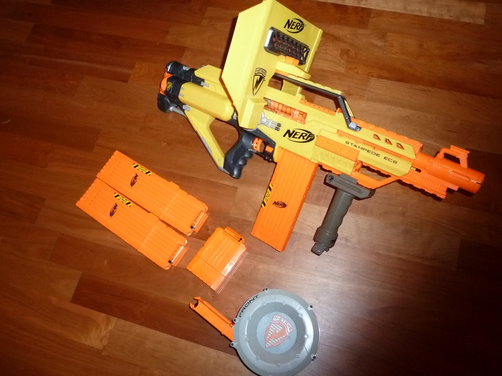 GAP alles über (Spielzeug)Waffen: Die Stampede ecs(Die ultimative Nerf Gun)