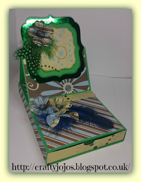 Crafty JoJo`s Blog: Gift Box with Easel