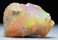 El ópalo, la gema del arco iris