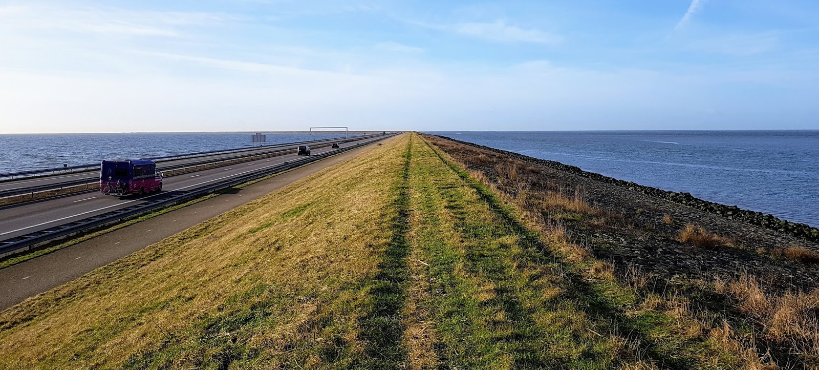 Makkum - Breezanddijk op de Afsluitdijk 20.5 km